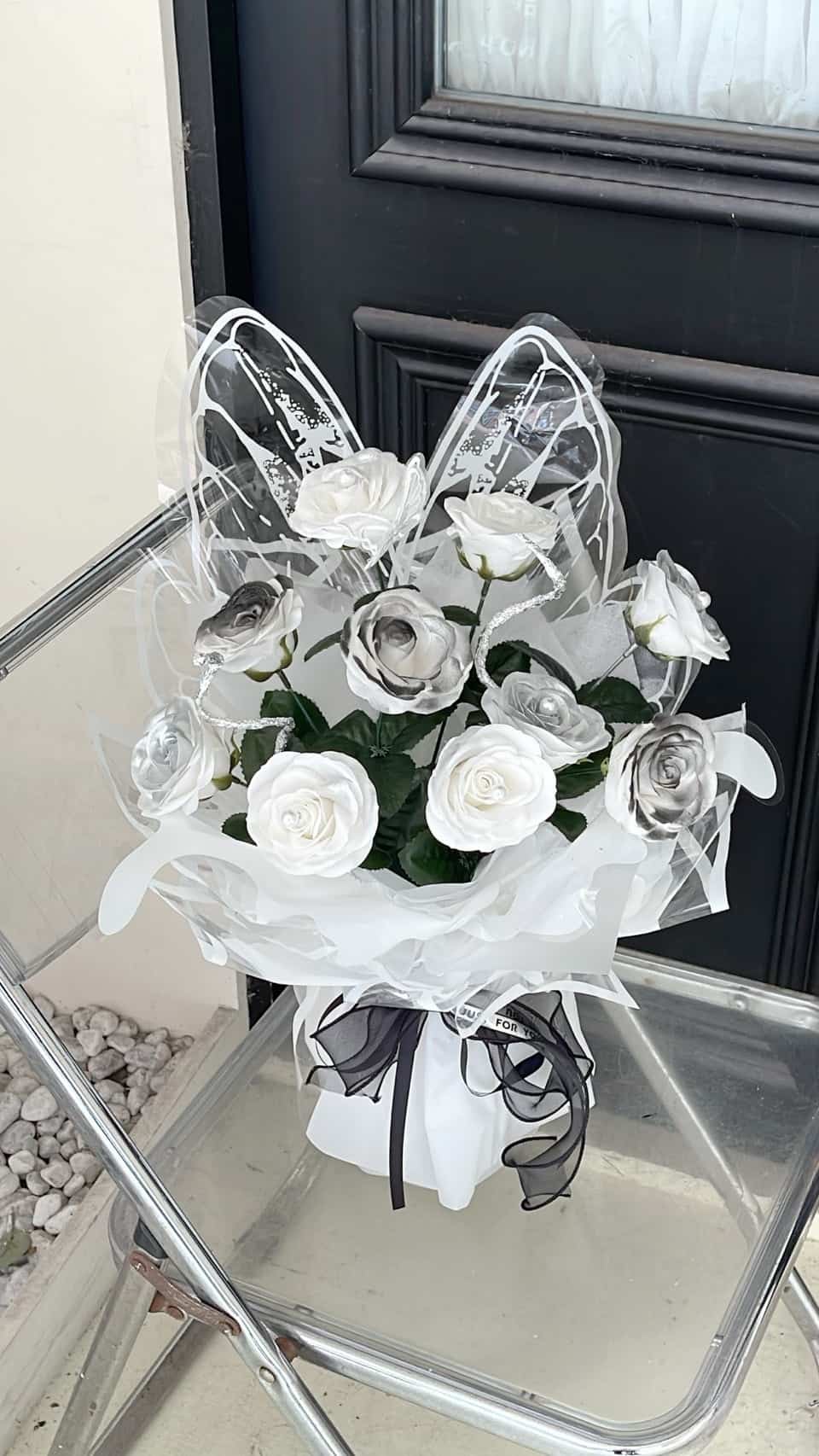 Jennifer Flower 永生花｜永生香皂花｜中壢花店 蝴蝶仙子甦醒玫瑰花束